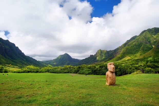 Visiting the Kualoa Ranch on Oʻahu: Here's what you need to know